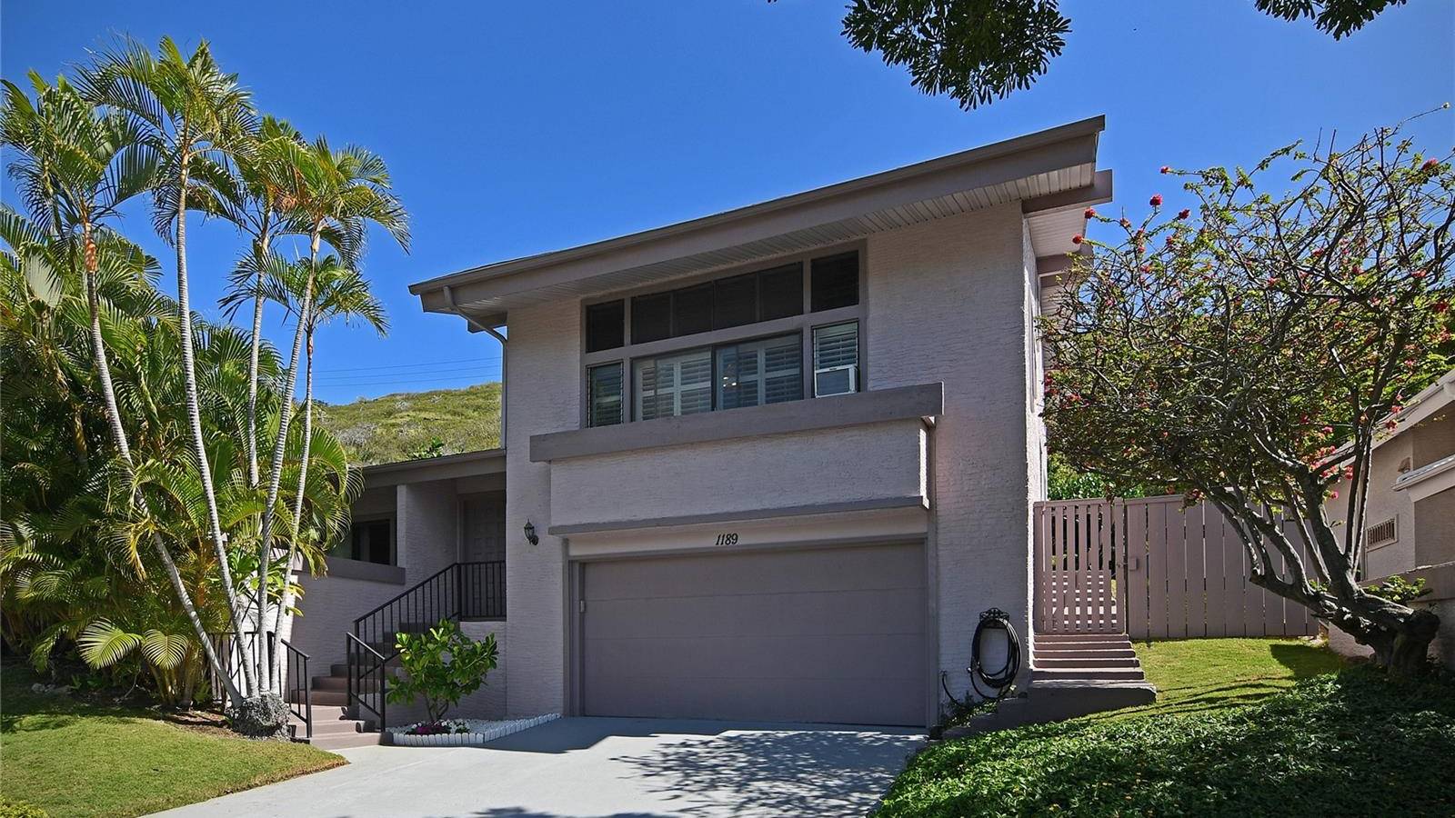 Lovingly Maintained, Tasteful Home in Kalama Valley - Hawaii Real ...