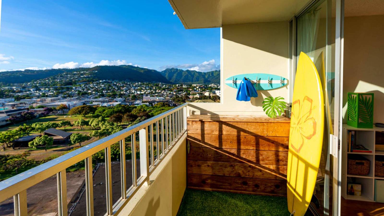 JUST LISTED - Bright and Airy 2-Bed Condo in the Heart of Honolulu ...