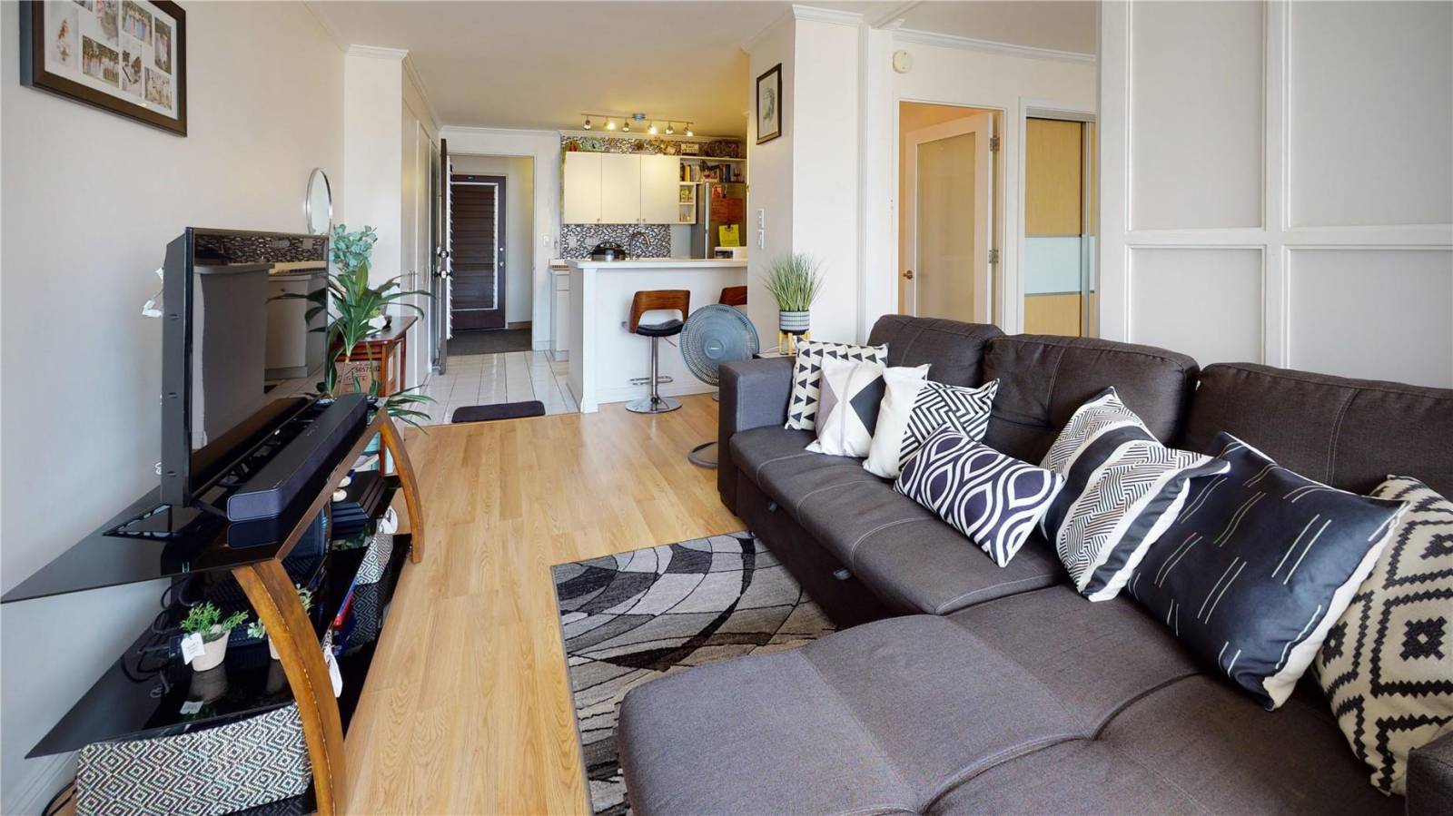 Affordable and Convenient Condo Living in Honolulu - Hawaii Real Estate ...