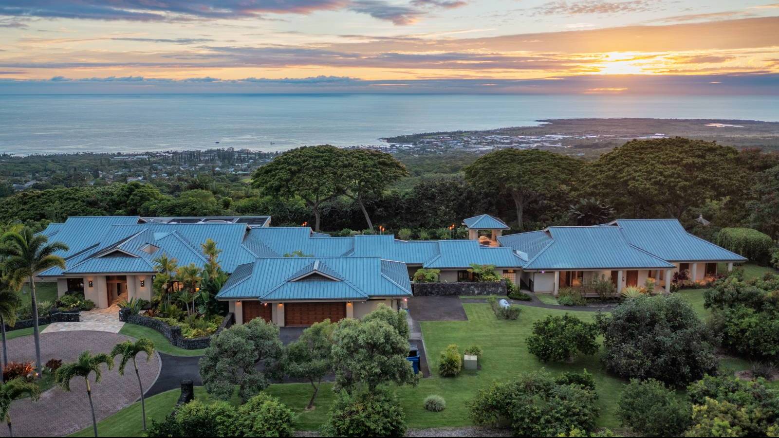 Idyllic Holualoa Estate With Panoramic Views For Auction With No ...