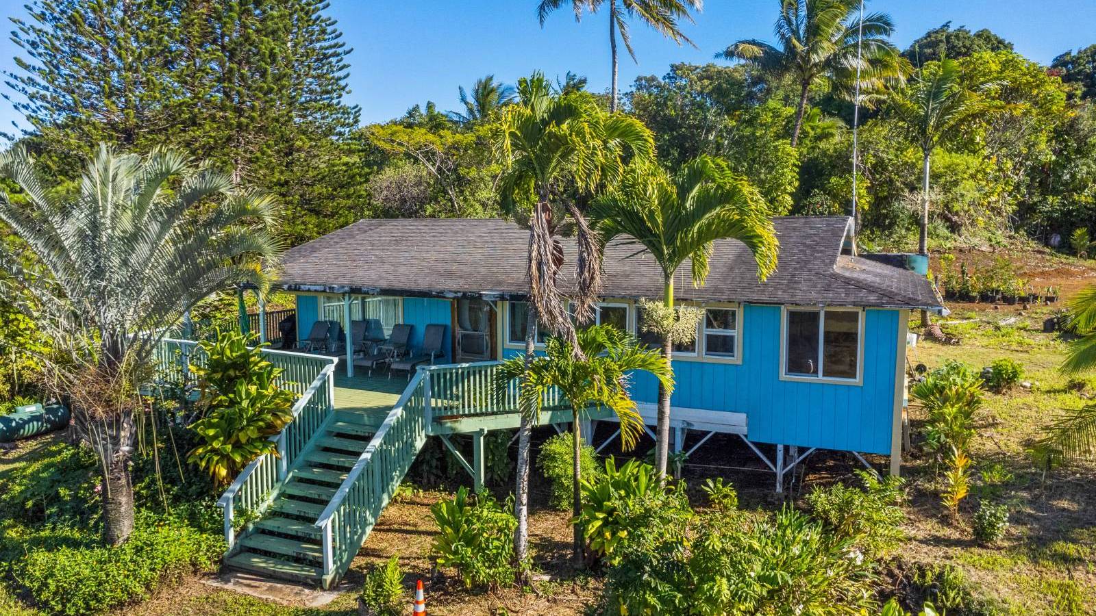 Life on Maui's North Shore - Just Sold Haiku Cottage - Hawaii Real ...