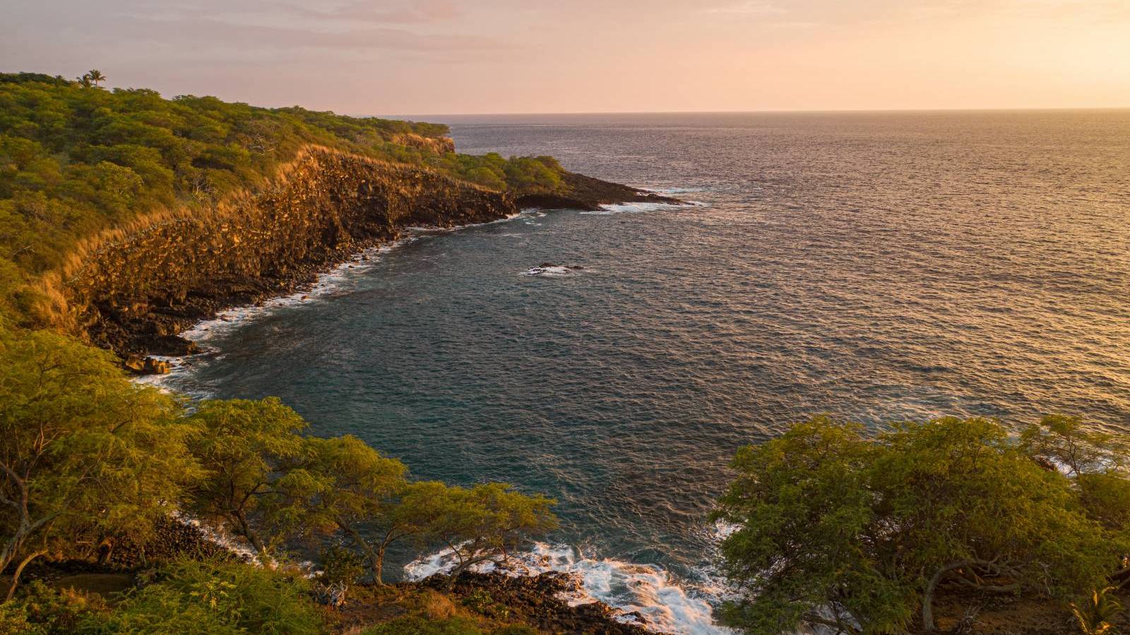 Ocean Activities - Beautiful Nawawa Bay at Hokuli’a - Hawaii Real ...