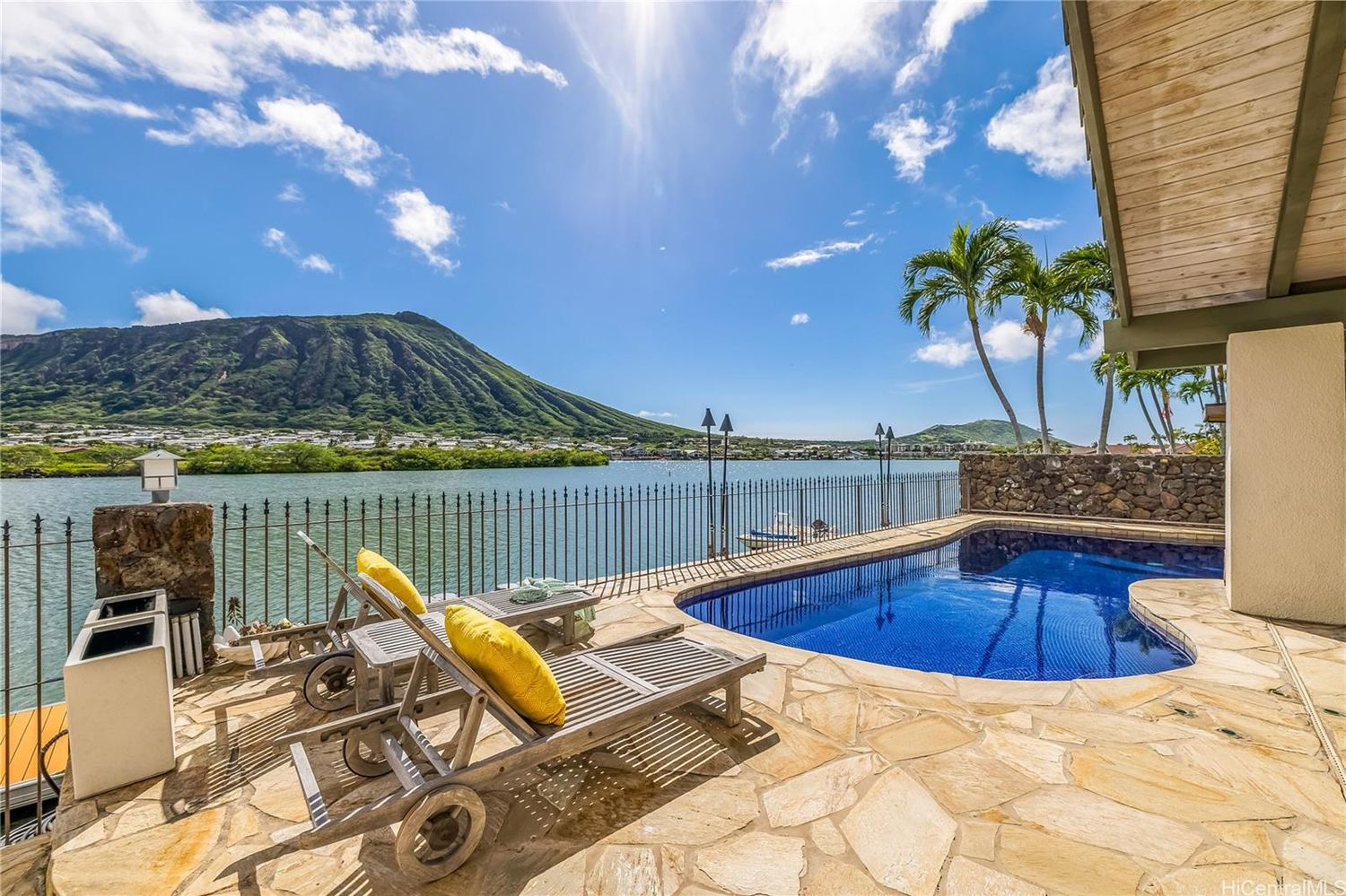 Welcome to Your Own Private Oasis - Hawaii Real Estate Market & Trends ...