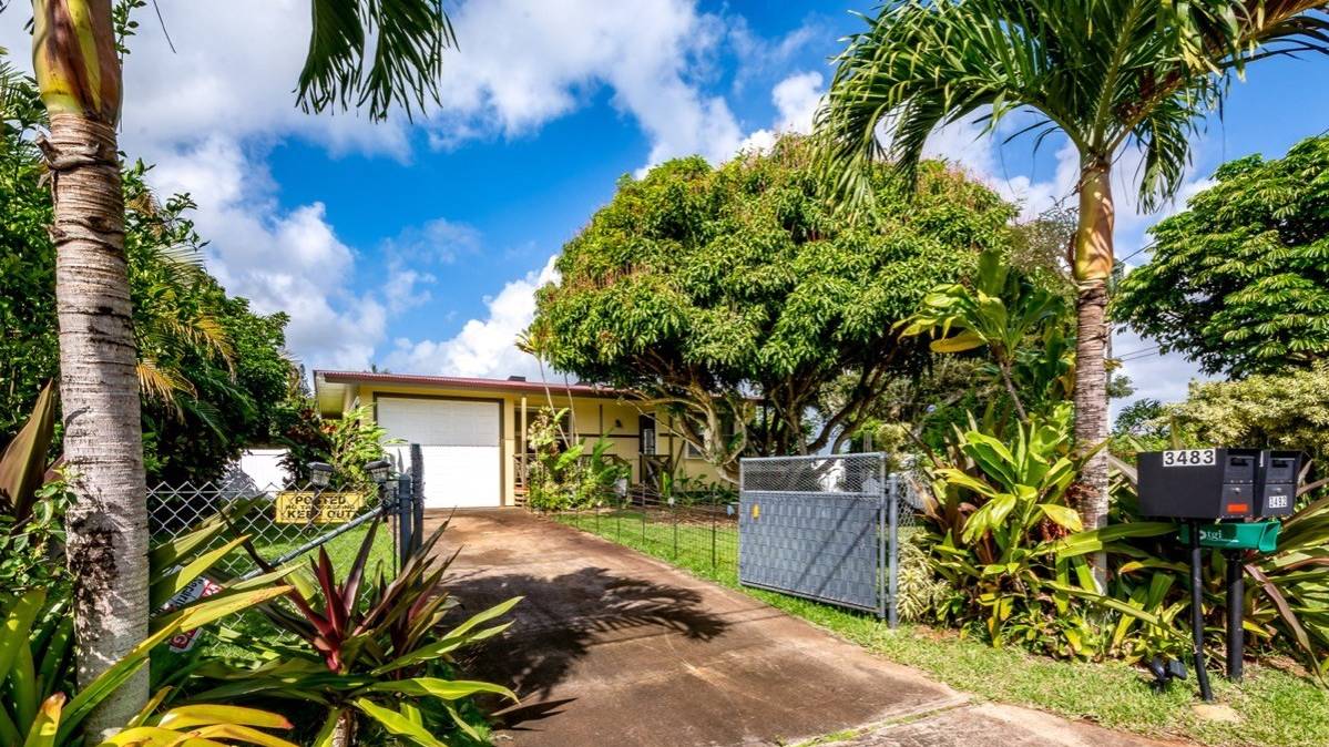 Updated, Vintage, and Perfectly Maintained Plantation-Era Home - Hawaii ...