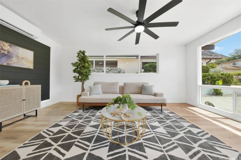 Single Level Fully Renovated Home in Koko Head Terrace, Honolulu ...