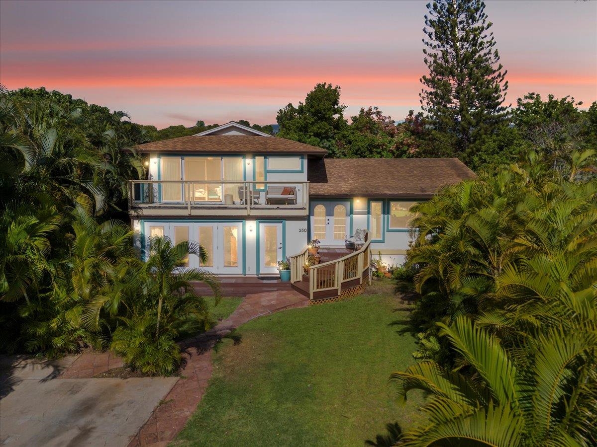 Quintessential Beach House in South Maui - Hawaii Real Estate Market ...