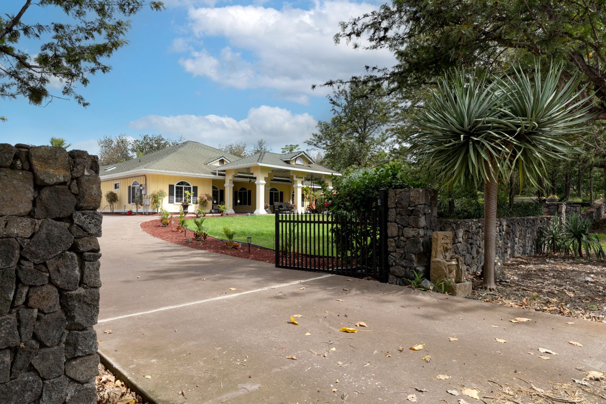 Dream Home in Pu'u Lani Ranch - Hawaii Real Estate Market & Trends ...