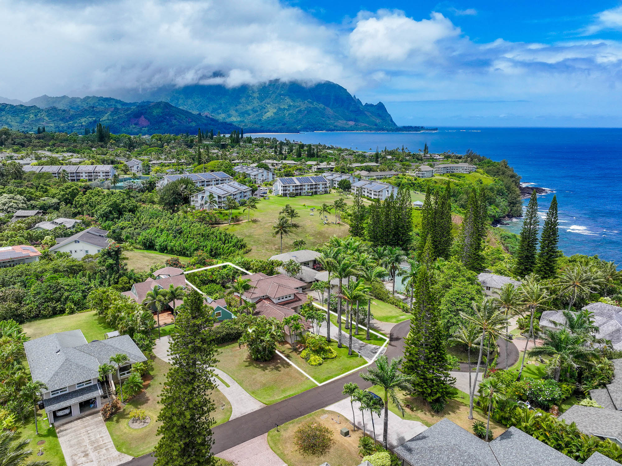 This Stunning Home Is a Perfect Island Retreat - Hawaii Real Estate ...