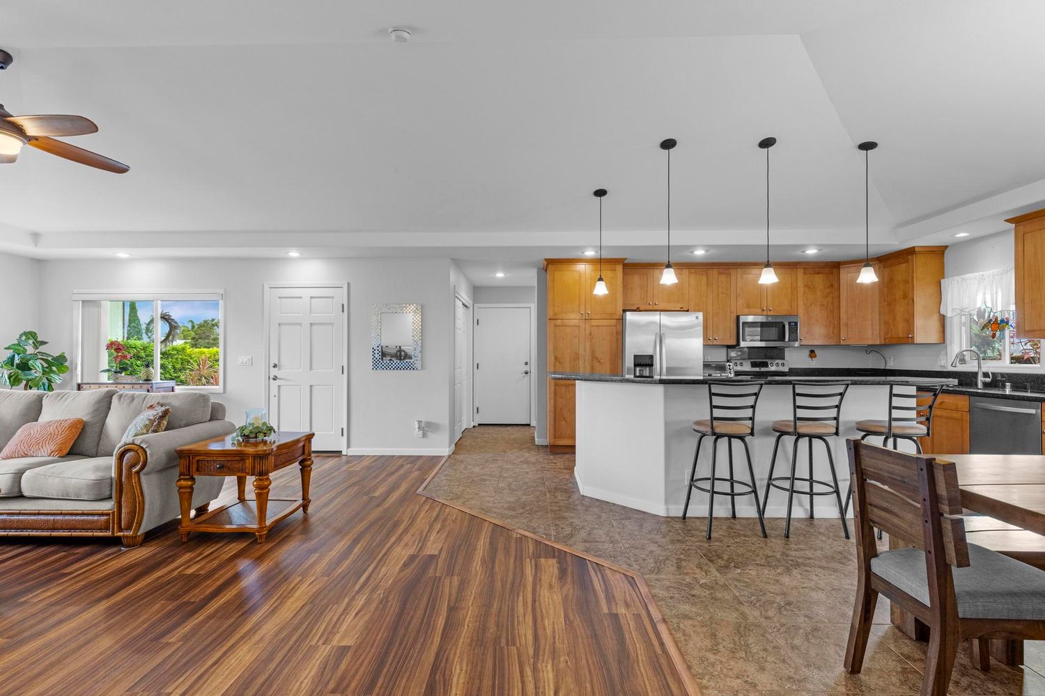 Move-In Ready Home in Sunrise Ridge - Hawaii Real Estate Market ...