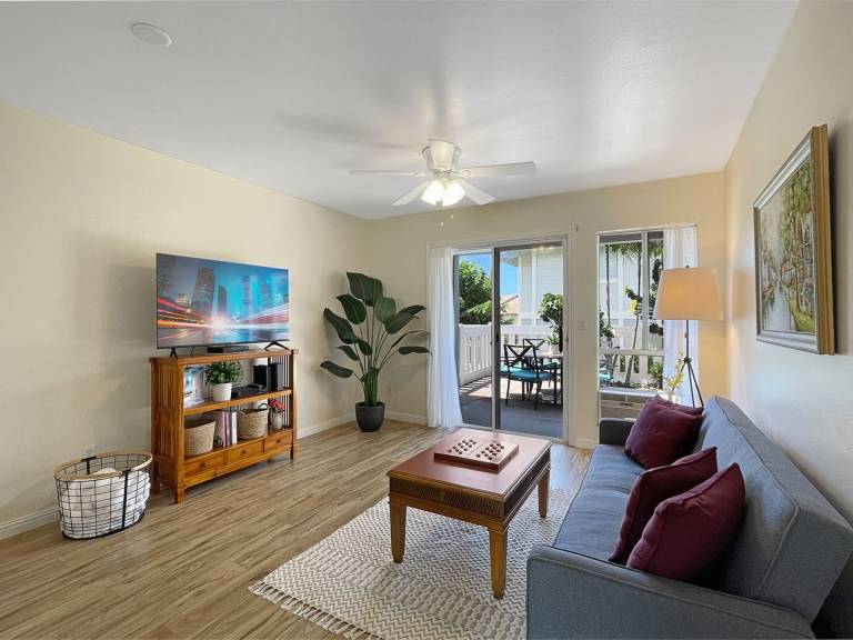 Recently Remodeled 2-Bedroom Ali'i Lani Condo - Hawaii Real Estate ...