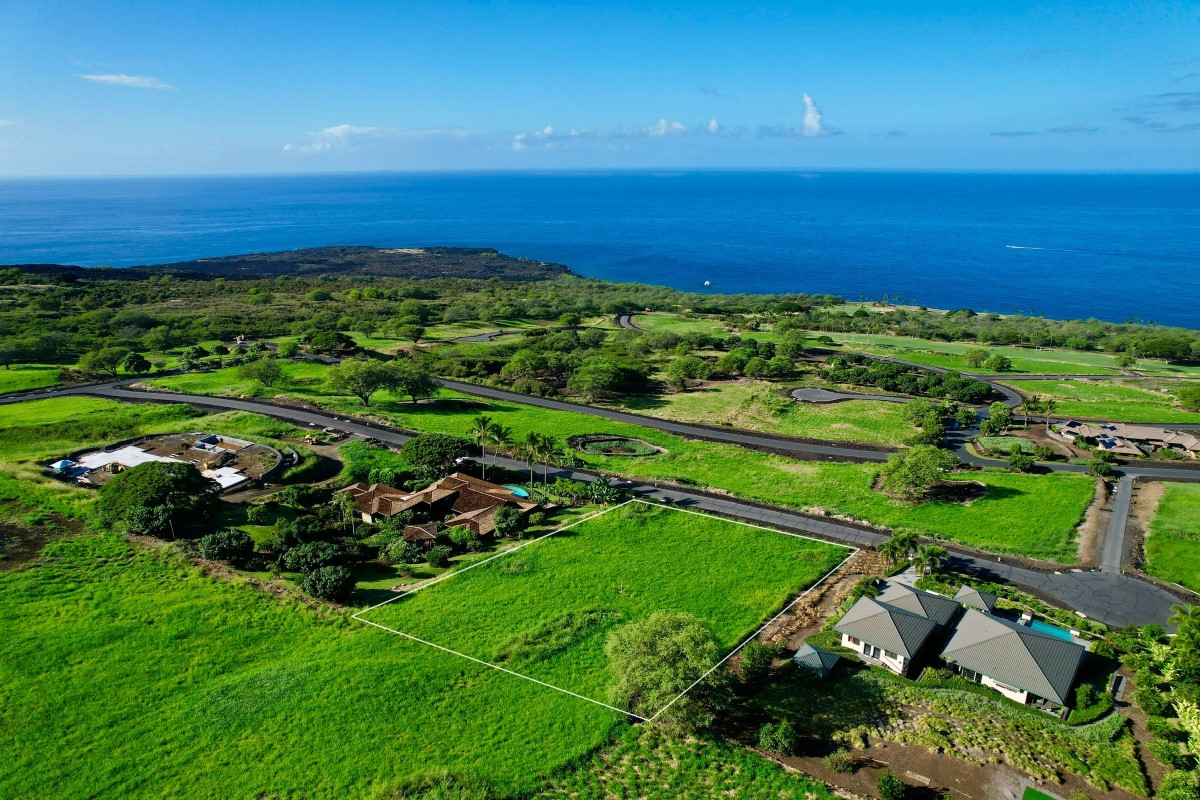 Discover Exquisite Hokulia Lots With Breathtaking Views and World-Class ...