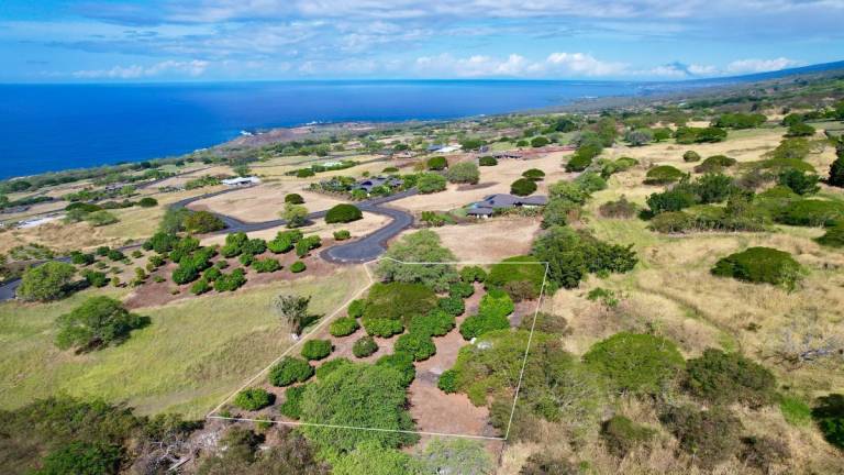 Unparalleled Privacy and Breathtaking Ocean Views from Hokulia Lot 200 ...