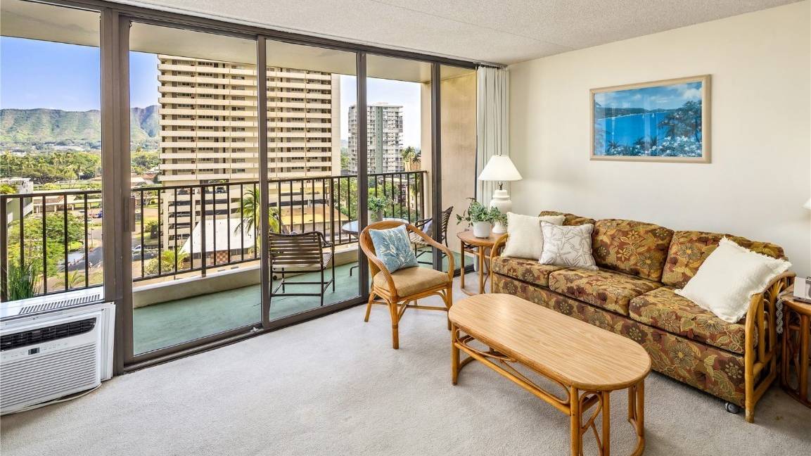 Legal Short Term Rental in the Makai Tower of Waikiki Banyan - Hawaii ...