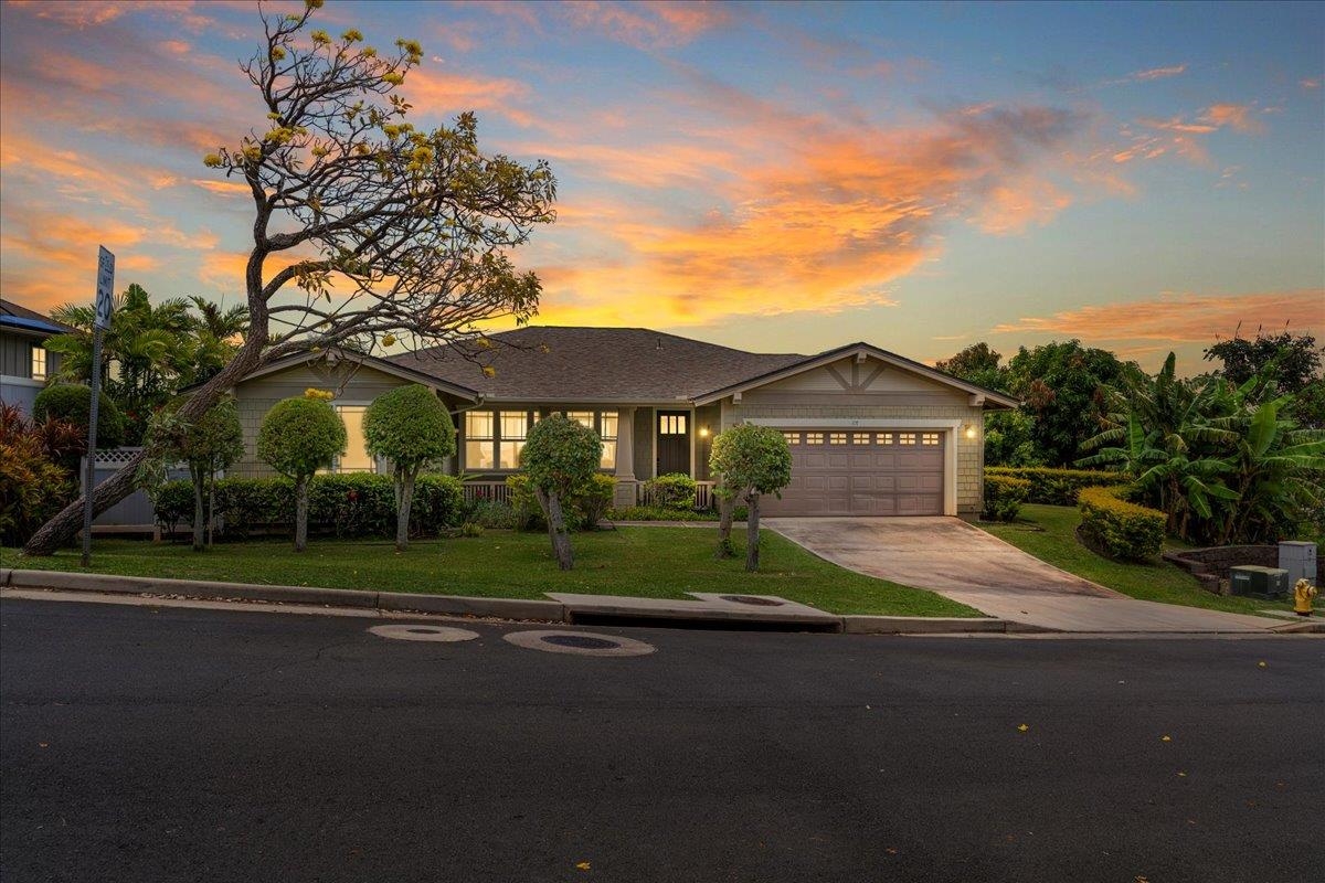 Beautifully Maintained Kehalani Home With Stunning Ocean Views - Hawaii ...