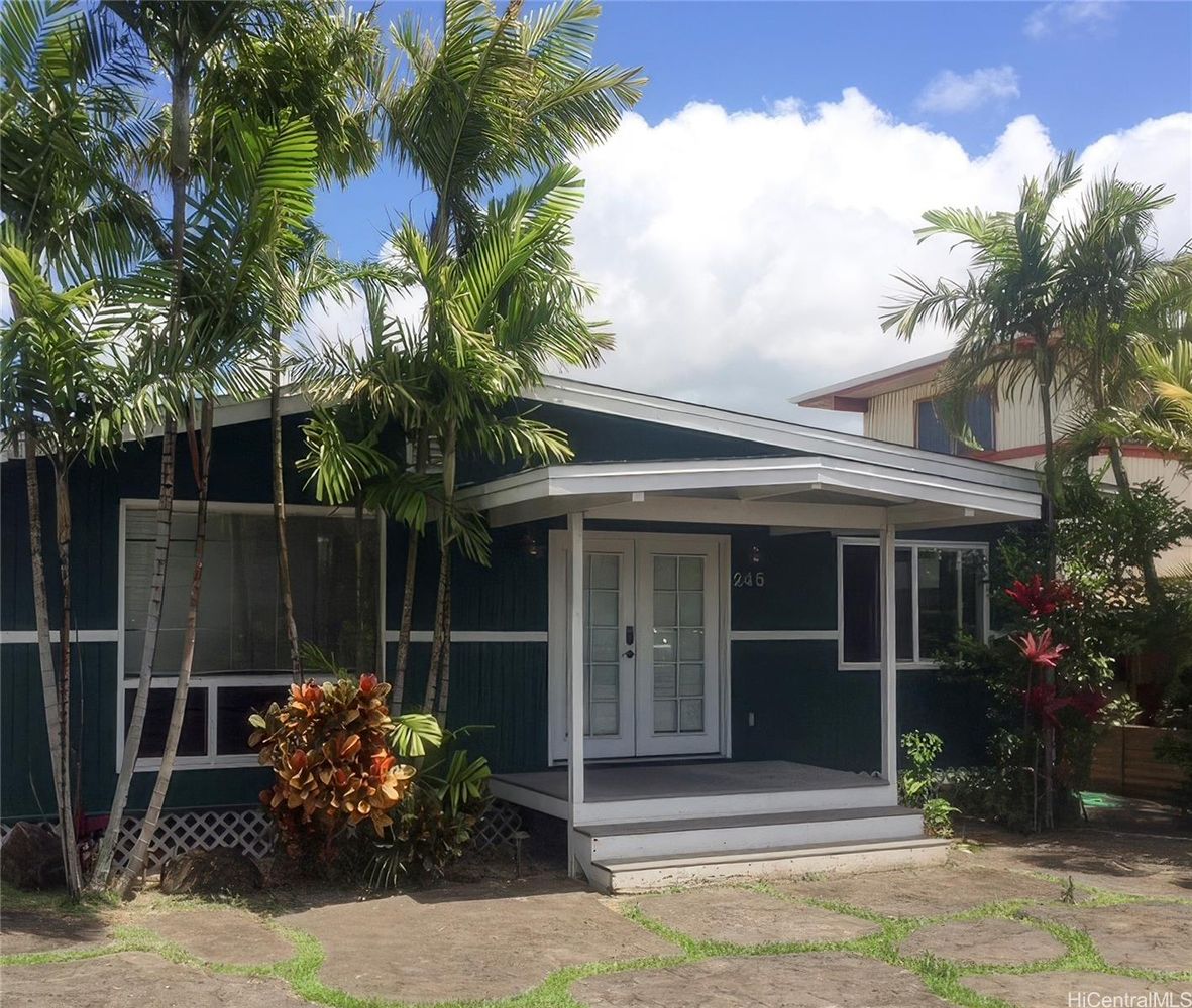 Cozy Single-Story Home in Coconut Grove in Kailua - Hawaii Real Estate ...
