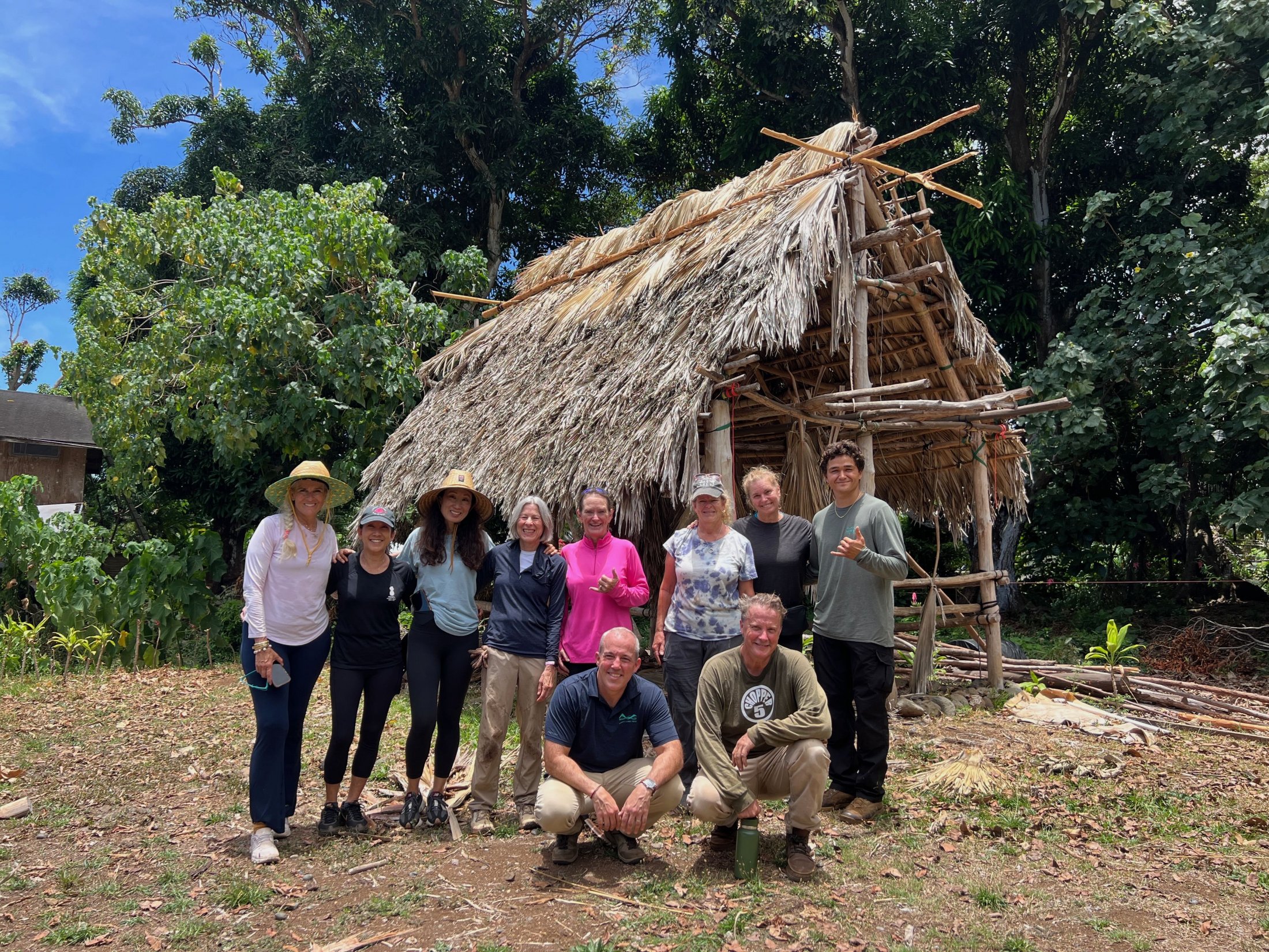Hawaii Life ʻĀina Volunteer Day on Oʻahu - Hawaii Real Estate Market ...