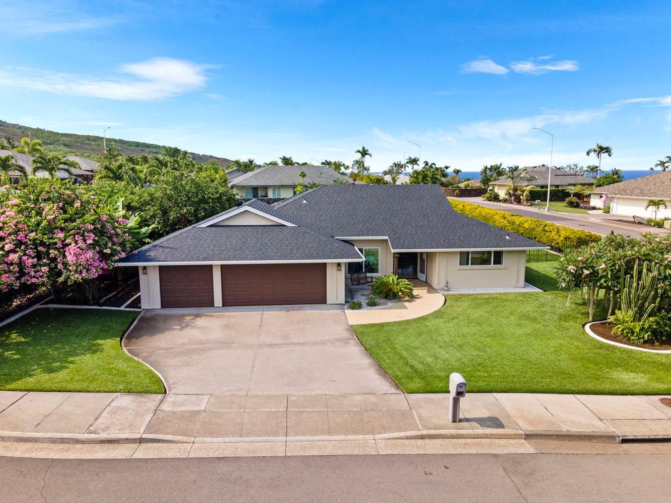 Kailua-Kona Home Offering the Perfect Blend of Privacy, Elegance, and ...