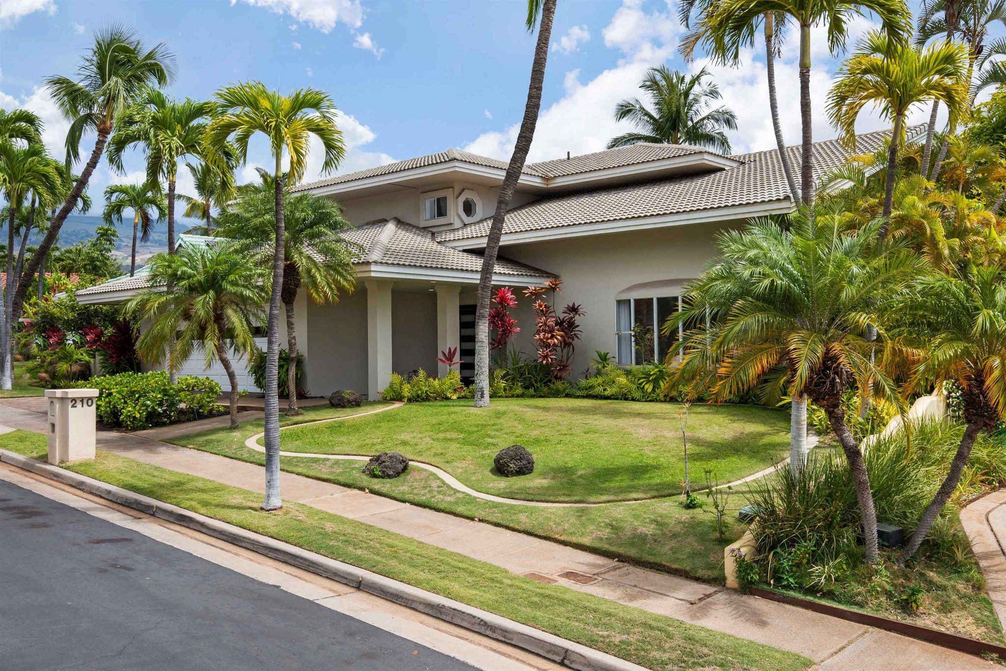 Sophisticated Living, Privacy, and Ocean Views in Wailea Kialoa ...