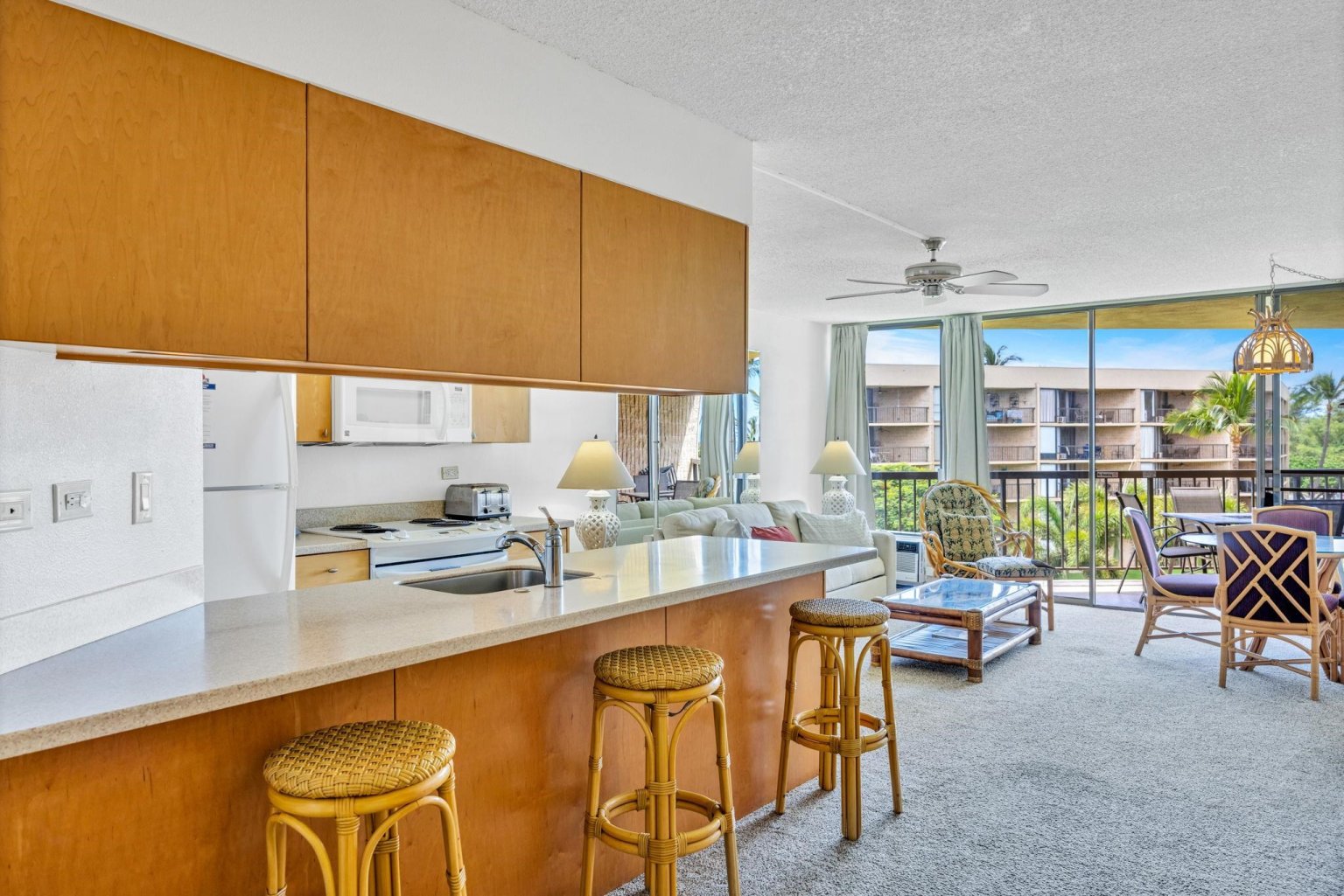 Move-In Ready Maui Sunset Condo Awaits - Hawaii Real Estate Market ...