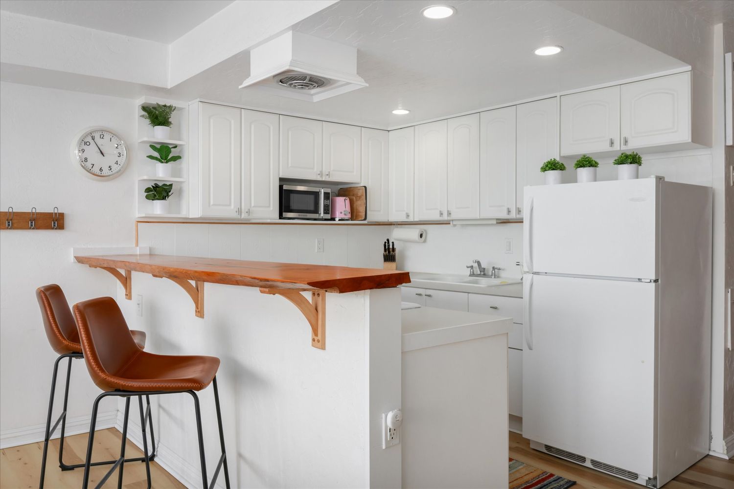 Waikoloa Village Turnkey Ground-Floor Studio Condo with Hualālai ...