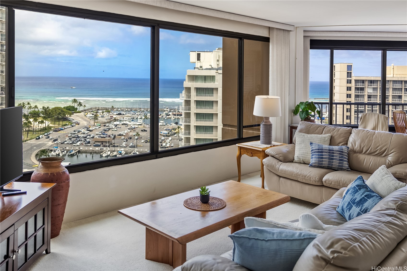 Honolulu Corner Unit with Panoramic Views - Hawaii Real Estate Market ...